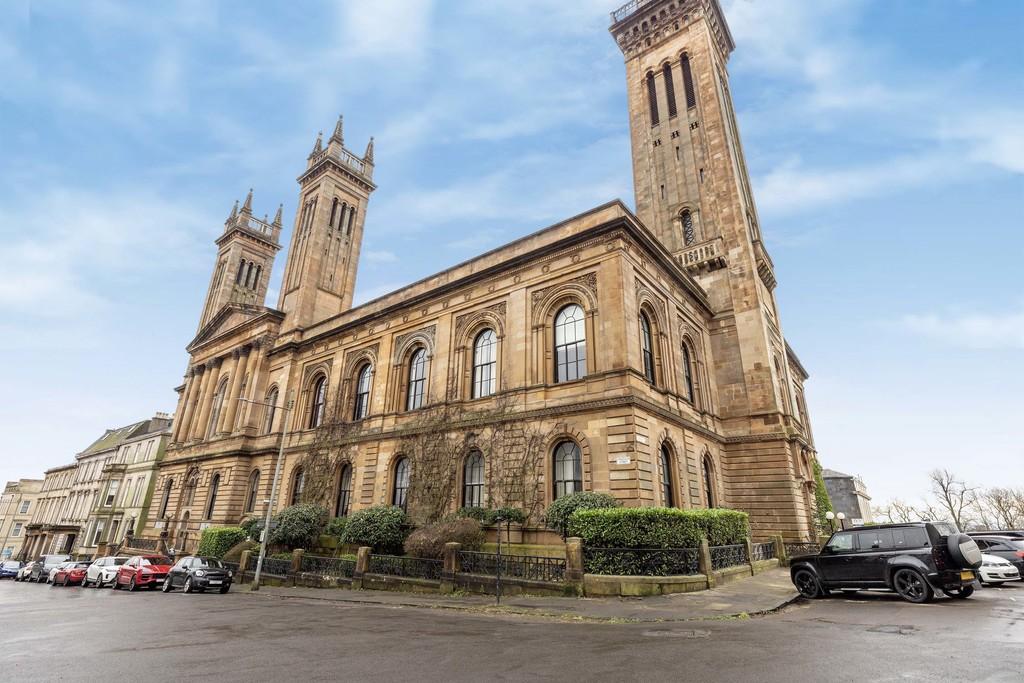 Lynedoch Street, Glasgow G3 3 bed flat - £345,000