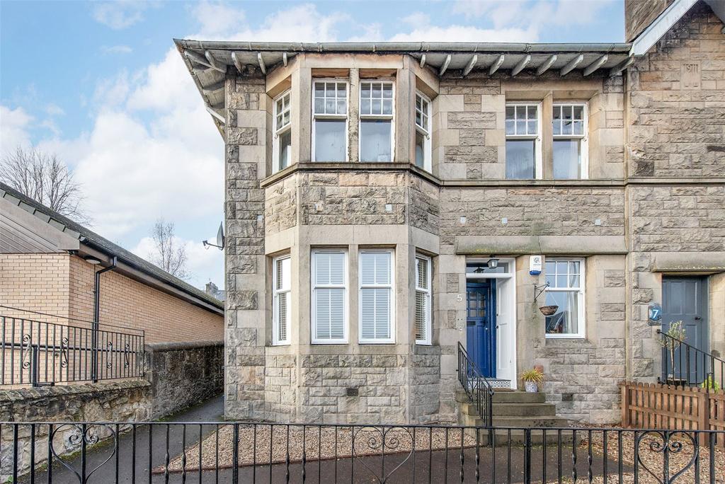 `5 Forrest Road, Riverside... 2 bed flat - £205,000