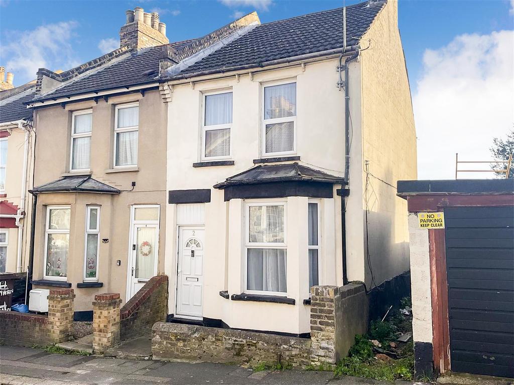 Martin Road, Strood, Rochester, Kent 3 bed end of terrace house for ...