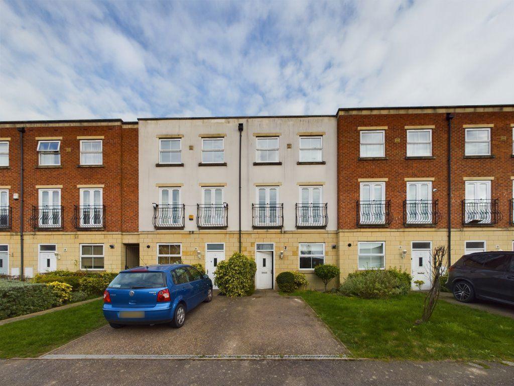Morton Terrace, Boston, Lincolnshire 4 bed terraced house - £1,000 pcm ...