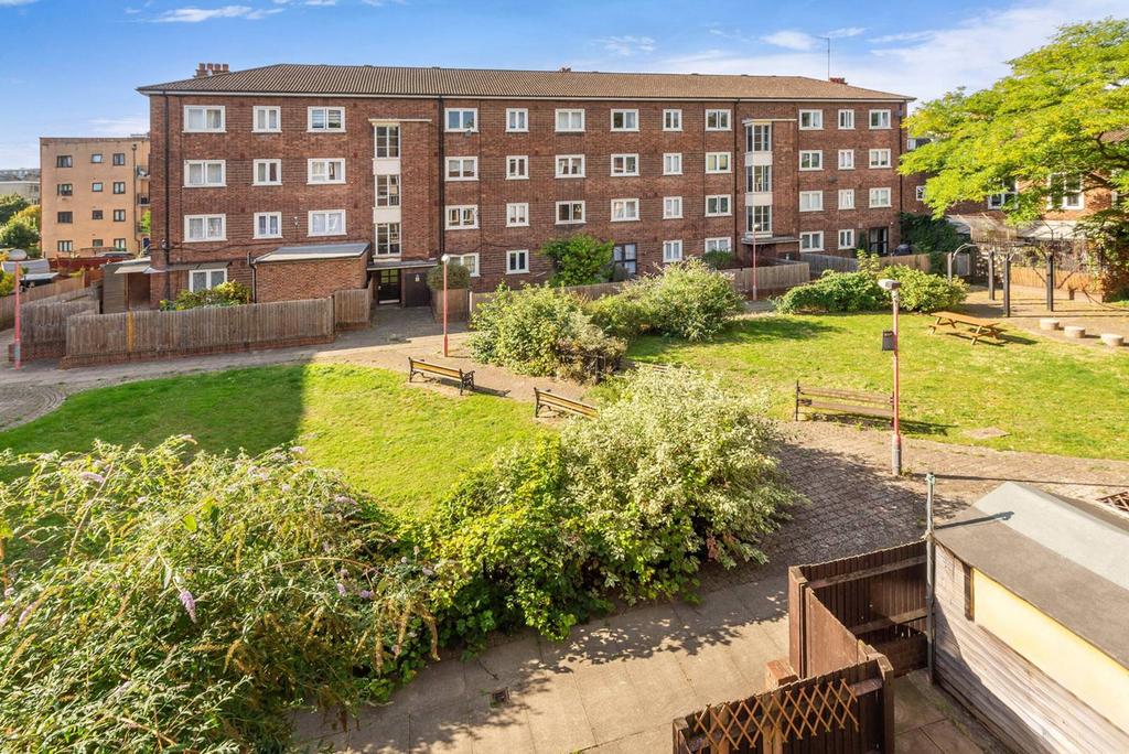 Halton Road, Highbury and Islington... 1 bed flat - £450,000