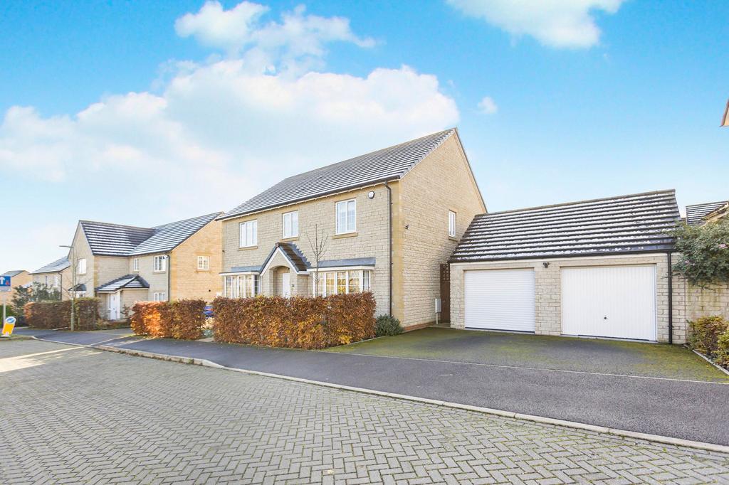 Breame Oak Drive, Wheatley, OX33 5 bed detached house - £865,000