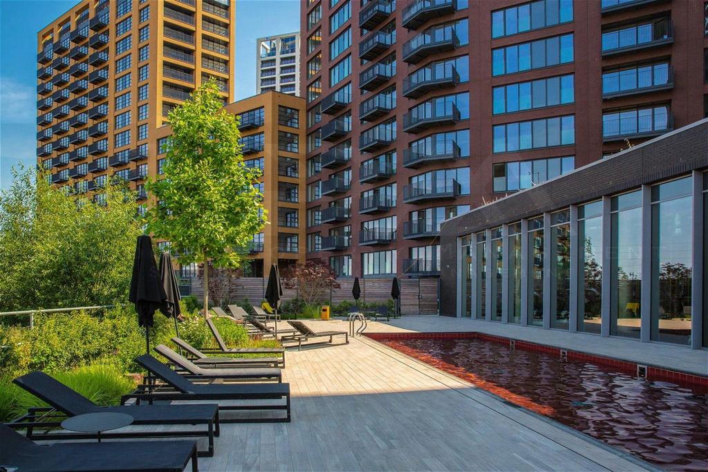 Modena House, London City Island, E14 1 bed apartment - £450,000