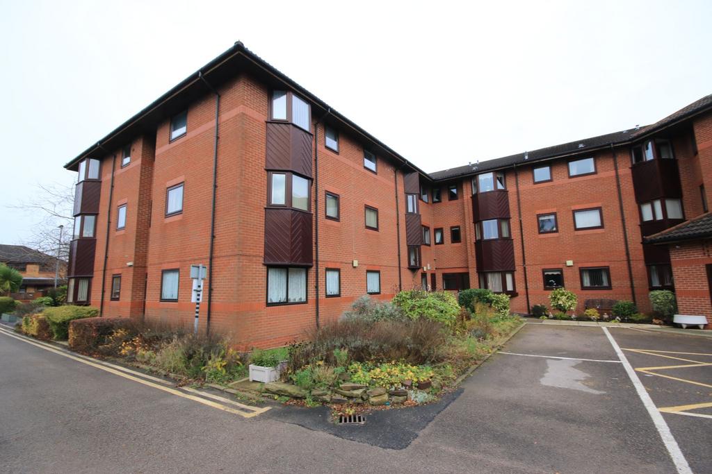 Flat 36 Mountfield Court, Howards... 2 bed apartment - £115,000