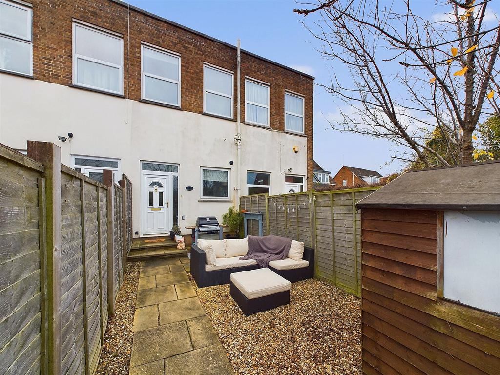 Hamilton Court, Hesters Way Road... 2 bed terraced house for sale - £ ...
