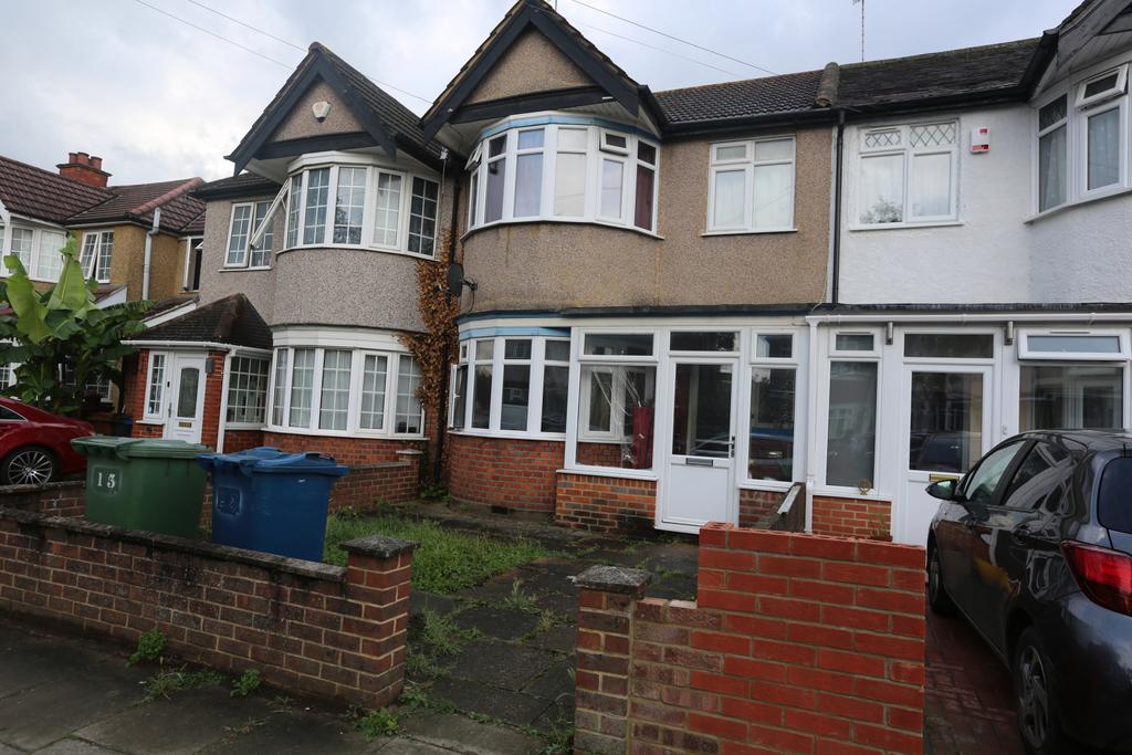 Harrow, HA2 3 bed terraced house - £2,300 pcm (£531 pw)