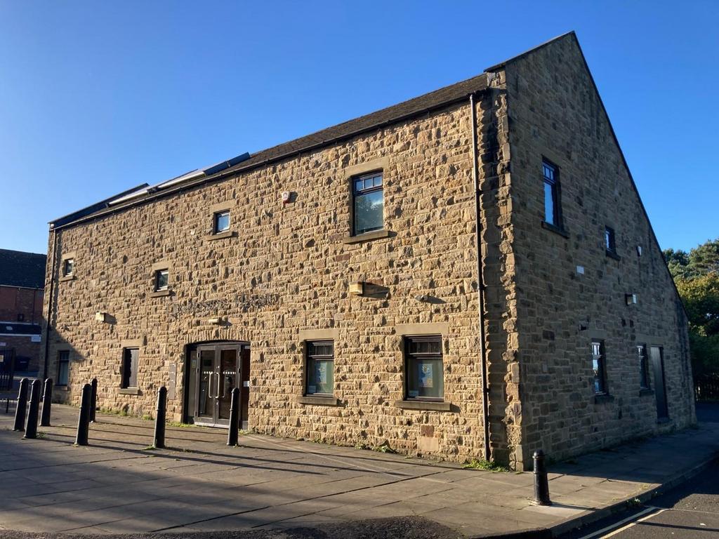 Middle Farm Square, Cramlington Retail property (high street) - £1,250 ...