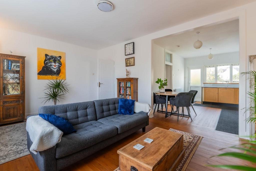 Church Avenue, Penarth CF64 2 bed ground floor flat for sale - £289,000