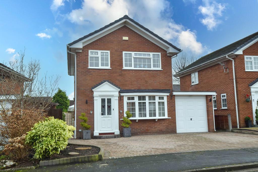 Links Rise, Davyhulme, M41 3 bed detached house - £525,000