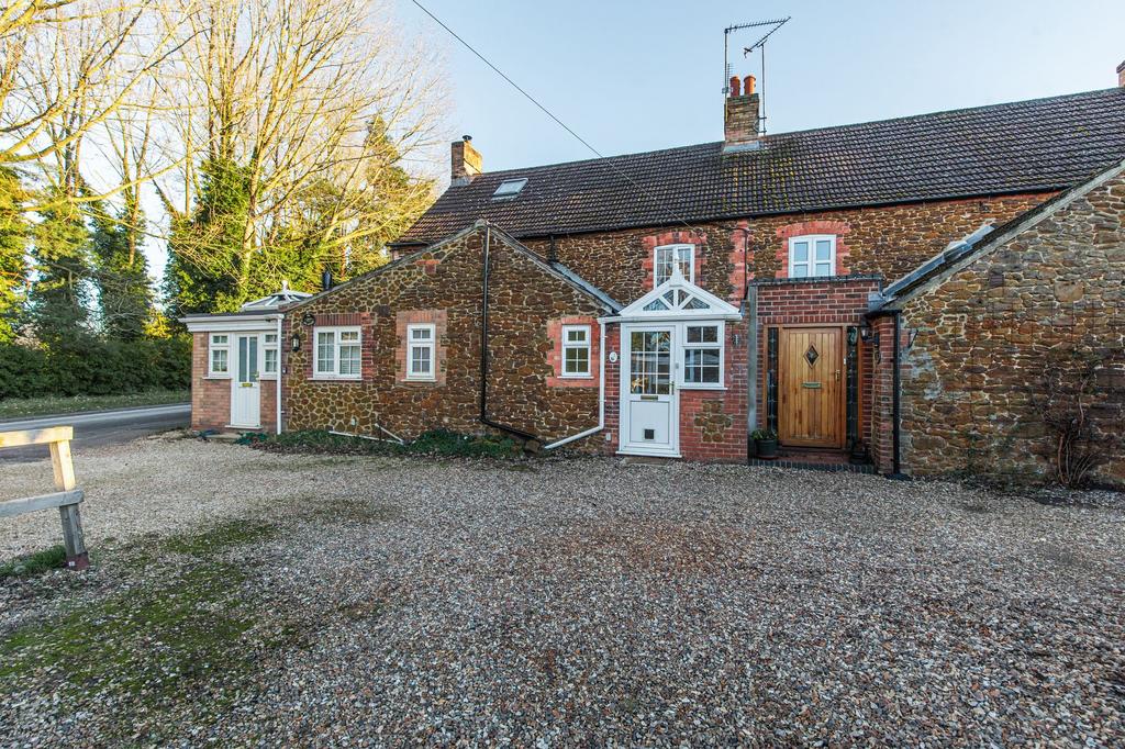 May Cottages, Middleton, PE32 2 bed cottage for sale - £199,950