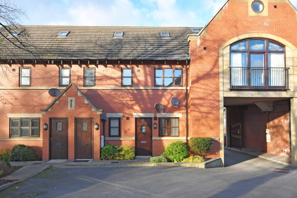 Alexander Court, Meir Road 1 bed ground floor flat - £550 pcm (£127 pw)