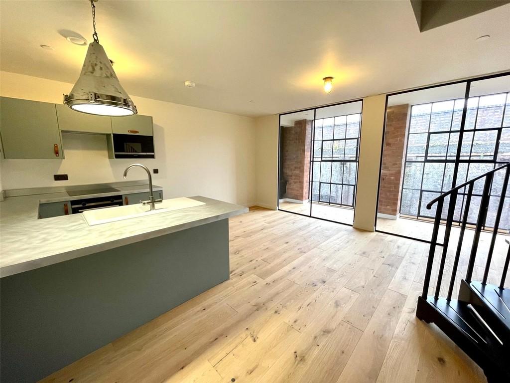 Derwent House, Birmingham B3 1 bed apartment - £1,150 pcm (£265 pw)