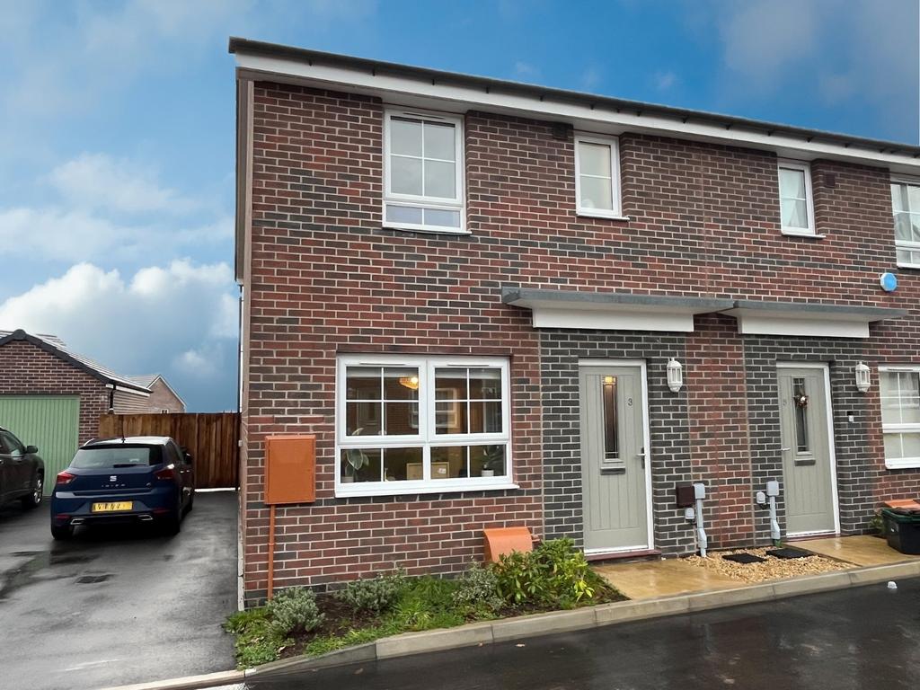 Graces Paddock, Nailsea, North... 3 bed semi-detached house - £375,000