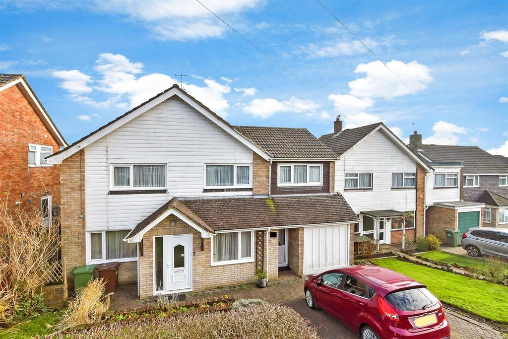 Southridge Rise, Crowborough, East... 4 bed detached house - £400,000