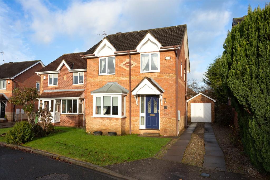 Stephenson Close, York YO32 3 bed detached house for sale - £325,000