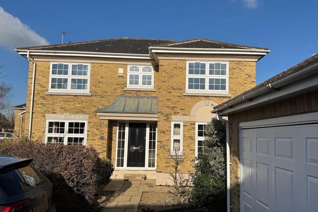 Lammas Close, STAINES-UPON-THAMES... 4 bed detached house for sale - £ ...