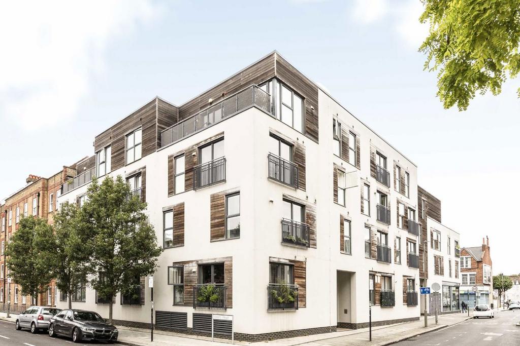 Furmage Street, London SW18 1 bed flat - £1,550 pcm (£358 pw)