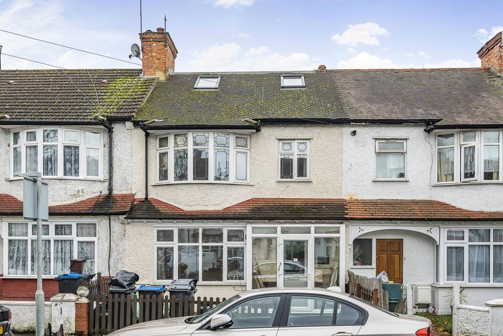 Gorringe Park Avenue, Tooting... 5 bed terraced house - £3,200 pcm (£ ...
