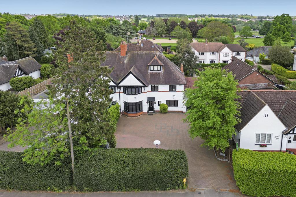Pytchley Road, Kettering, NN15 5 bed semi-detached house for sale - £ ...