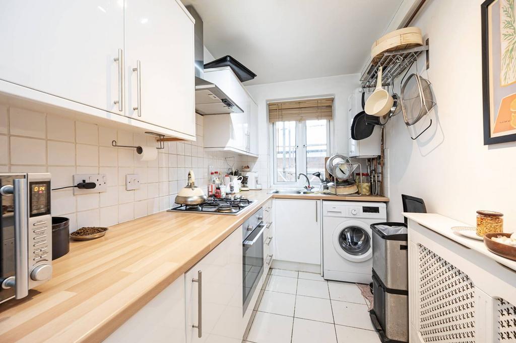 Hackney Road, Shoreditch, London, E2 2 bed flat for sale - £400,000