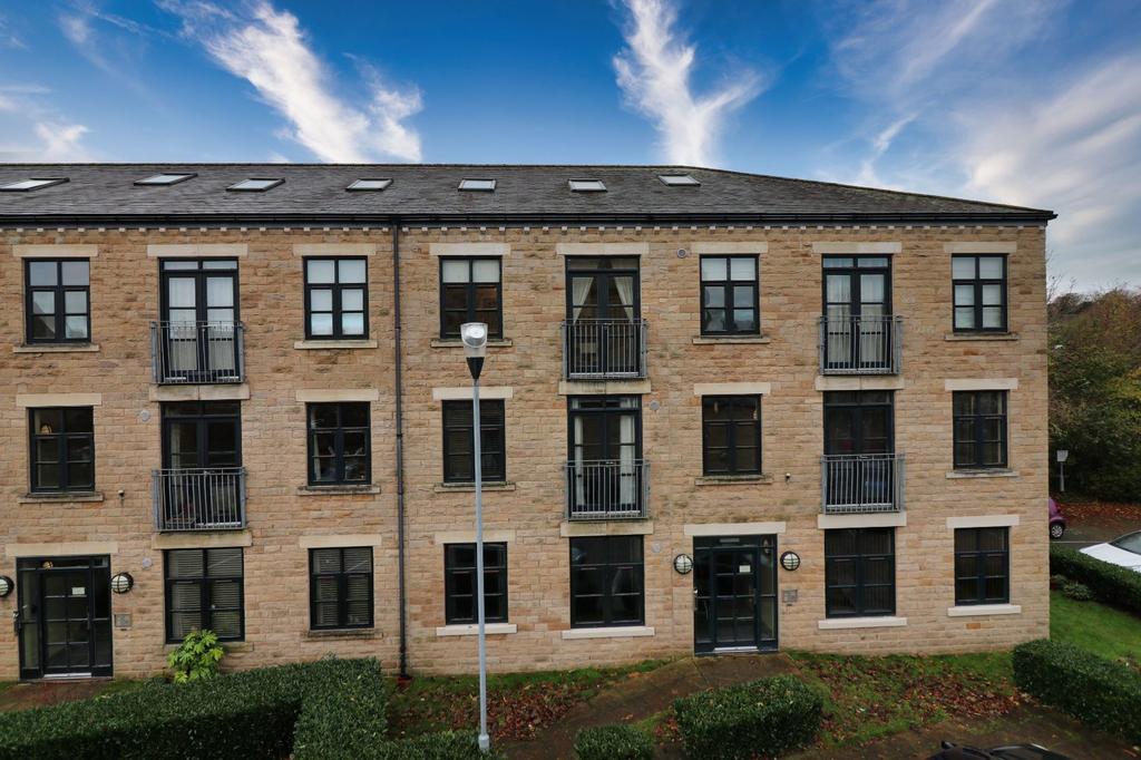 Tenterfields House, Meadow Road... 2 bed duplex for sale - £170,000