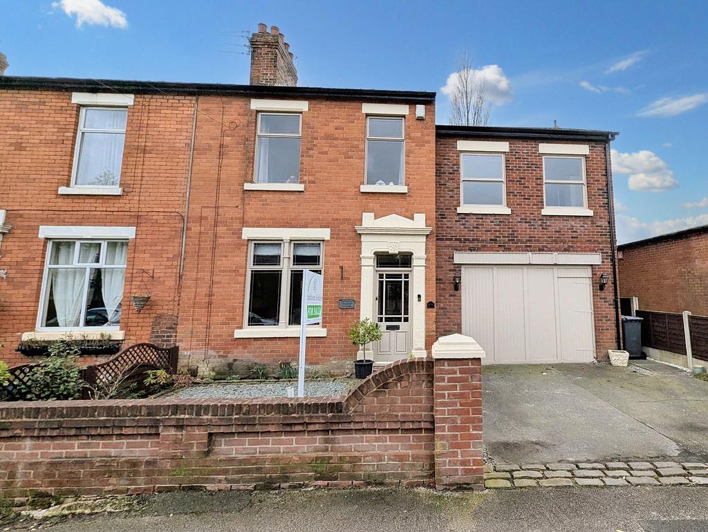 Tag Lane, Preston, PR2 3XA 5 bed end of terrace house for sale - £290,000