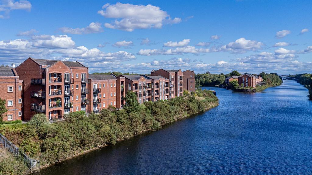 Imperial Court, Warrington WA4 2 bed apartment - £950 pcm (£219 pw)