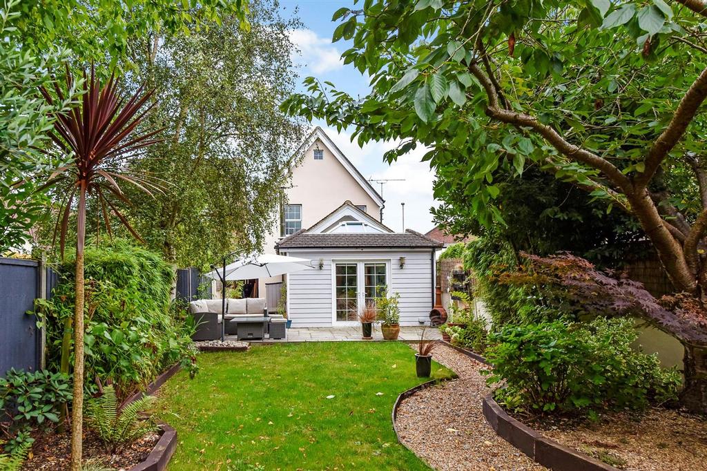 Oving Road, Chichester, PO19 3 bed detached house for sale - £550,000