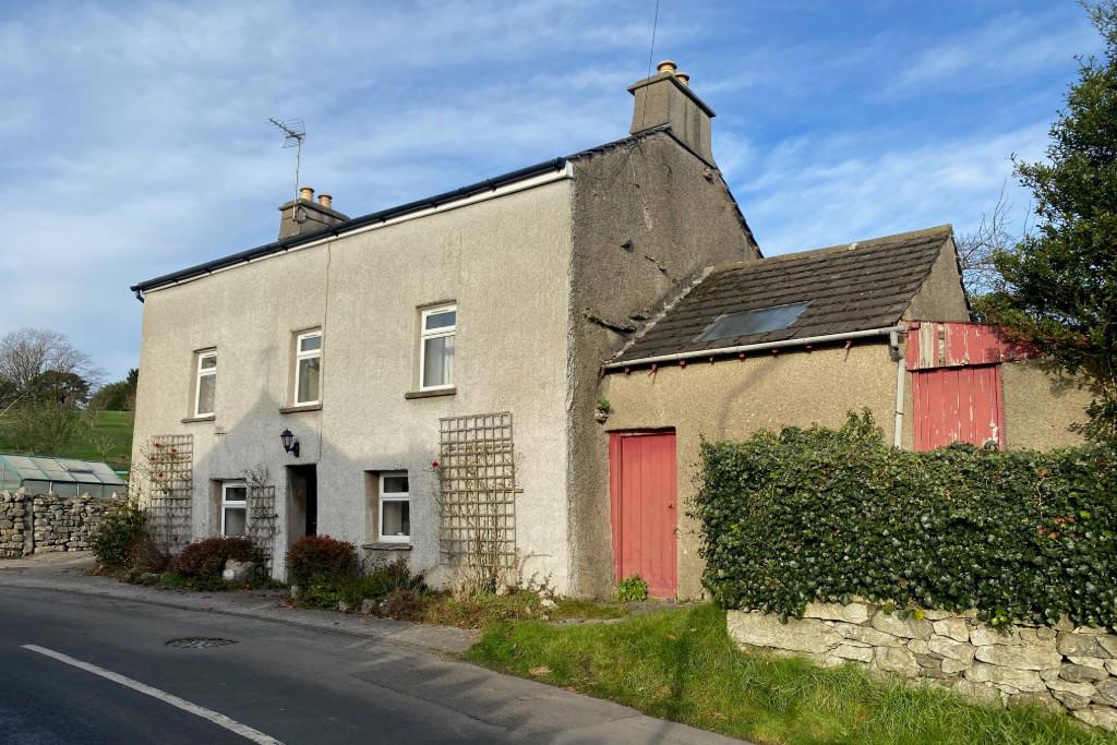 1 Vicarage Lane, Allithwaite... 3 bed detached house - £195,000