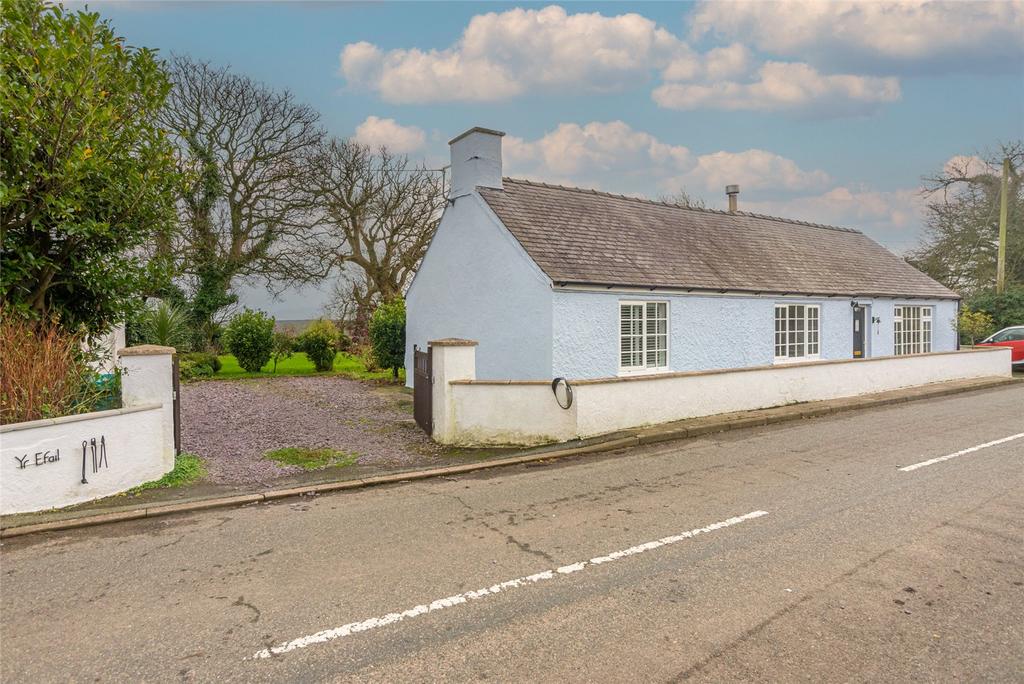 Capel Coch, Llangefni, Isle of... 3 bed bungalow - £360,000
