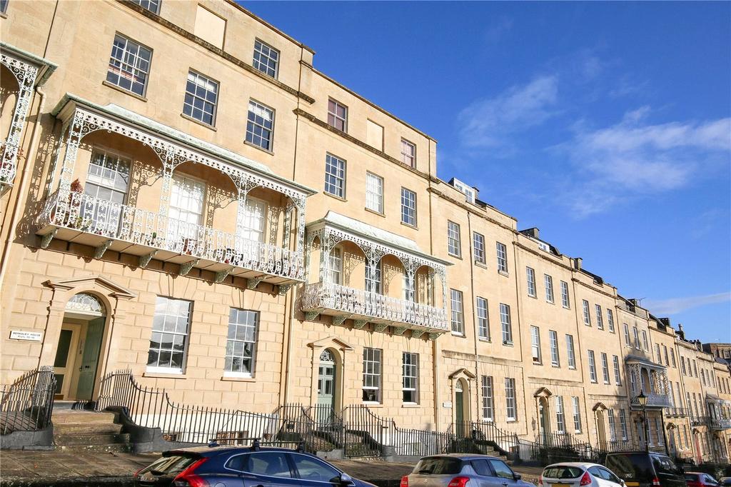 Berkeley House, Bristol BS1 2 bed apartment - £350,000