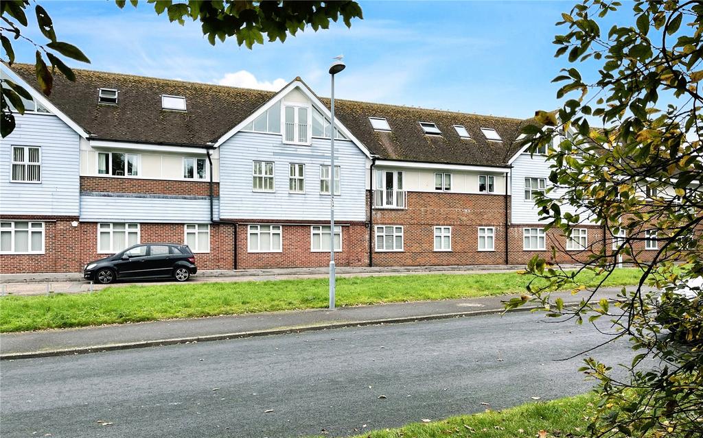 Lakewood Road, Highcliffe... 2 bed apartment for sale - £245,000