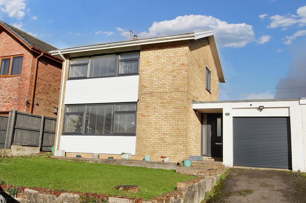 Manor Park, Llantwit Major, CF61 3 bed detached house - £375,000