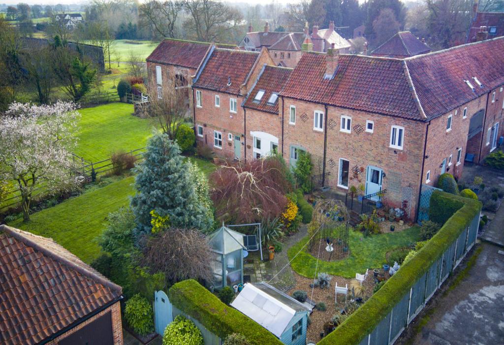 Mayflower Barn, Low Road, Scrooby... 4 bed barn for sale - £450,000
