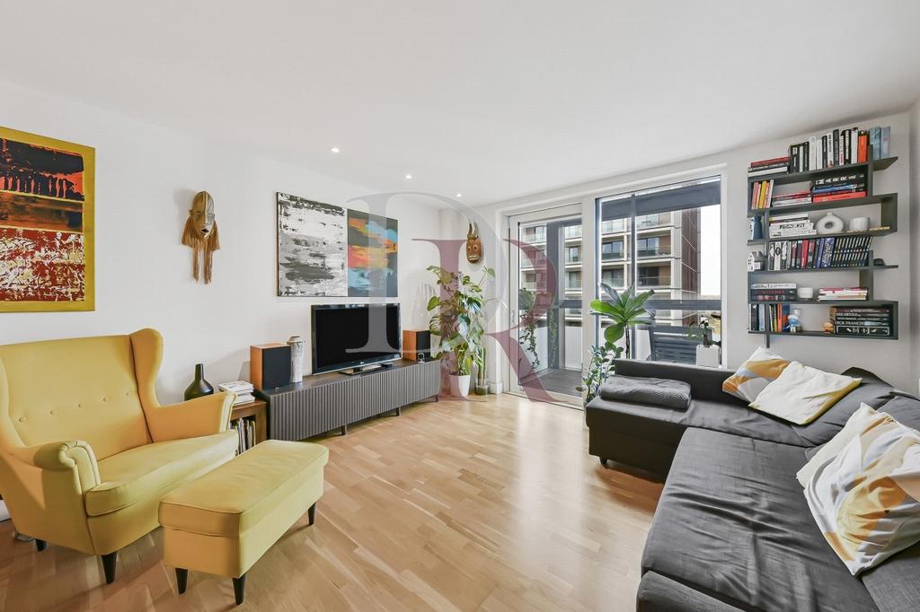 Raddon Tower, Dalston Square... 3 bed apartment - £3,683 pcm (£850 pw)