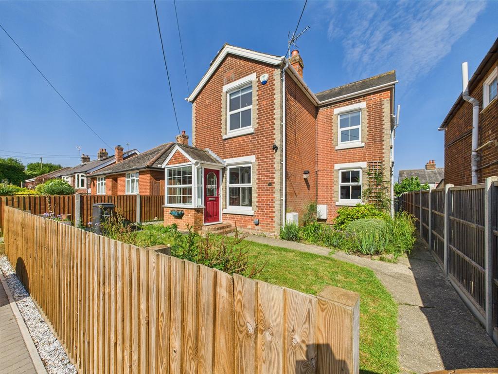 Mount Pleasant, Halstead, CO9 4 bed detached house for sale - £375,000