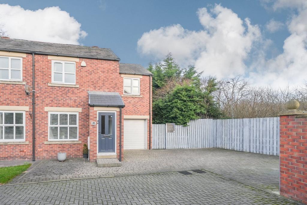 The Copse, Blaydon On Tyne, NE21 3 bed semi-detached house - £185,000