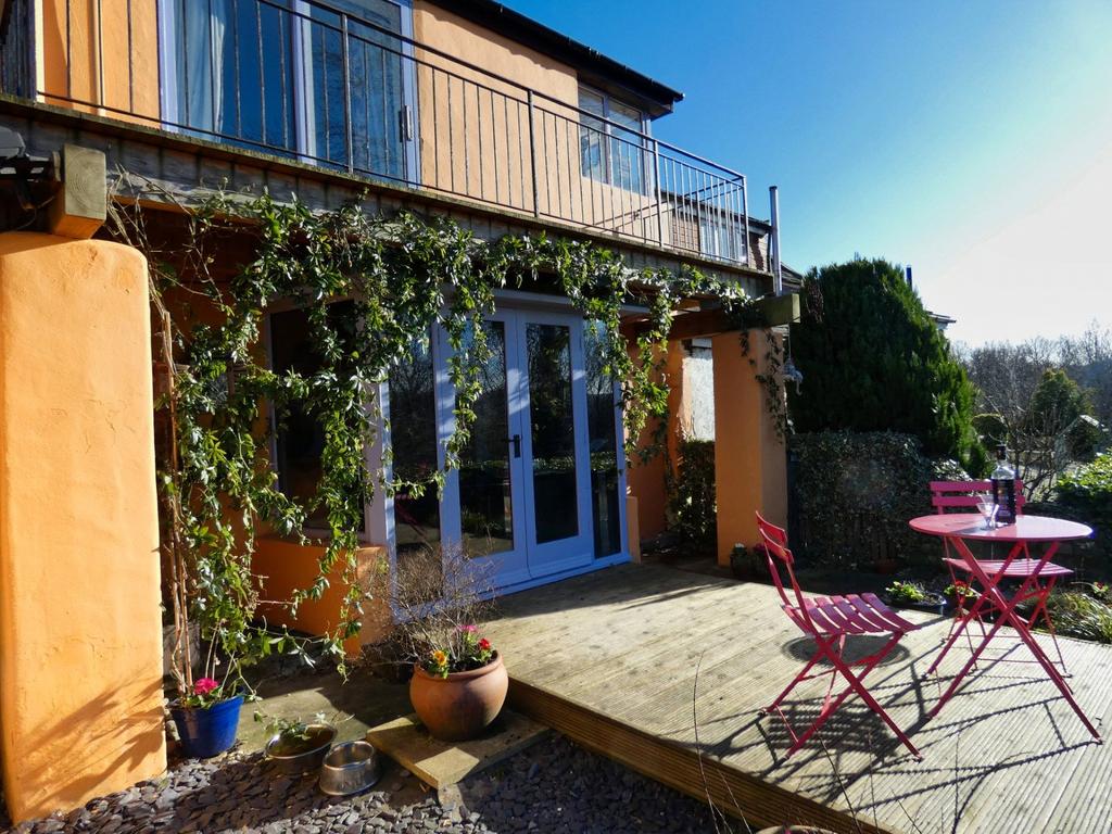 Poplar Bank, Fenay Bridge... 3 bed terraced house - £350,000