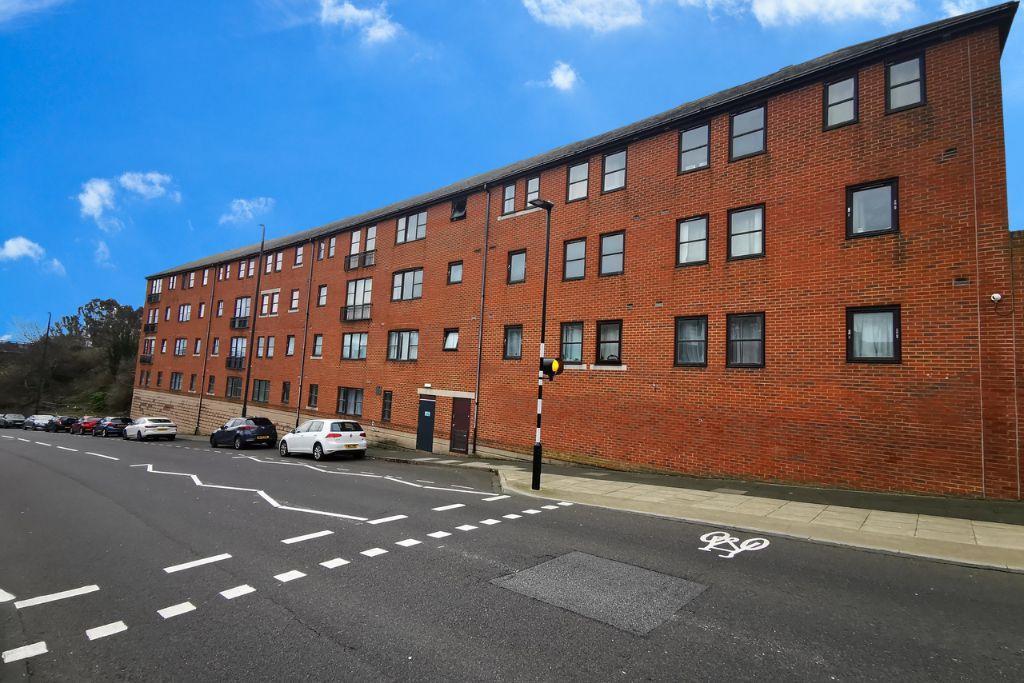 Borough Road, North Shields NE29 1 bed flat - £550 pcm (£127 pw)