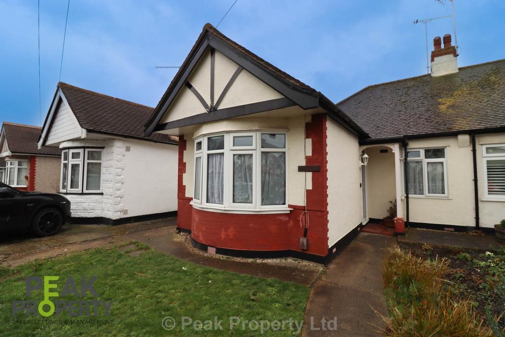 Stuart Road, Southend On Sea SS2 2 bed semi-detached house - £1,350 pcm ...