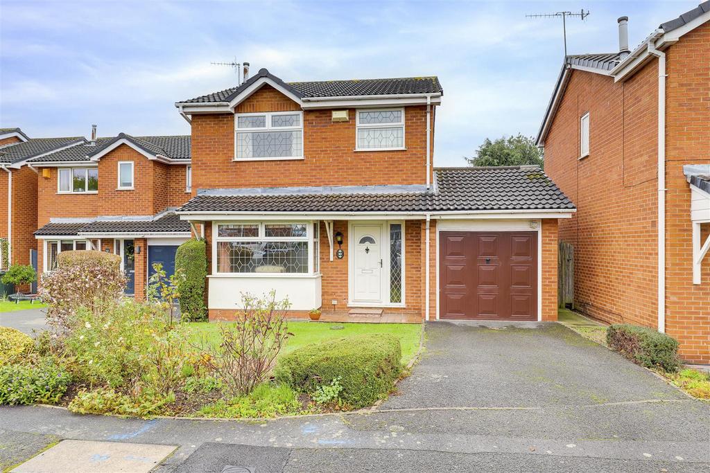 Studland Way, West Bridgford NG2 3 bed detached house - £325,000