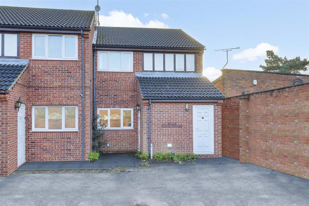 Radcliffe Road, West Bridgford NG2 2 bed maisonette - £170,000
