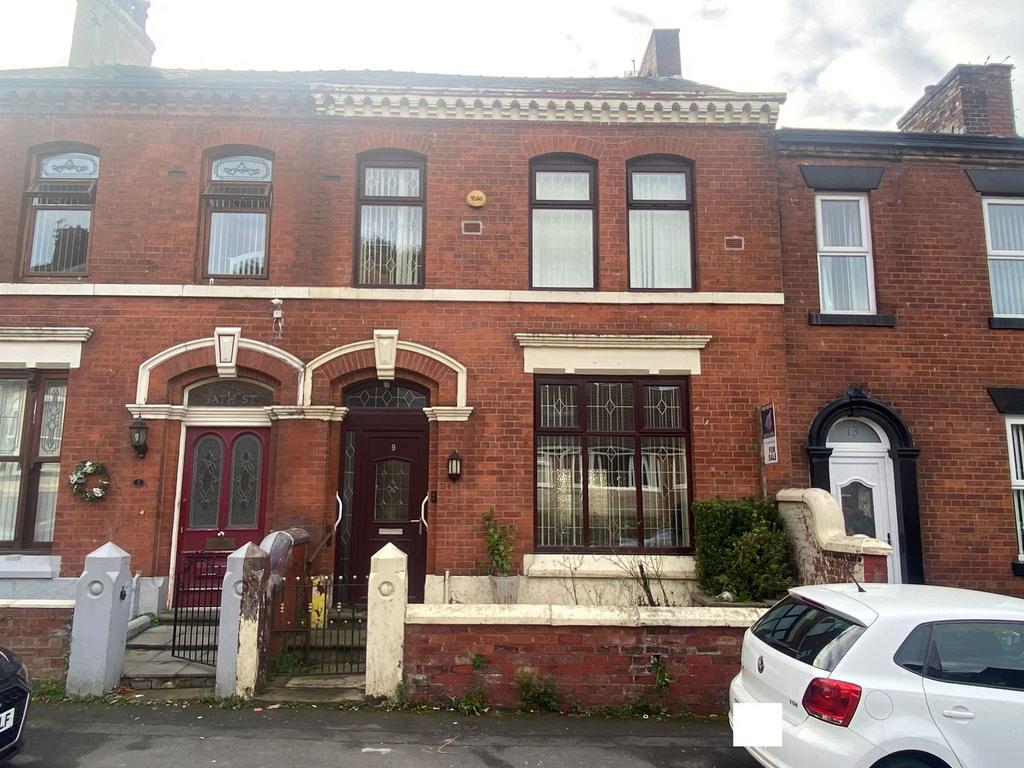 9 Bath Street, Werneth, Oldham, OL9 7QX 3 bed terraced house - £235,000