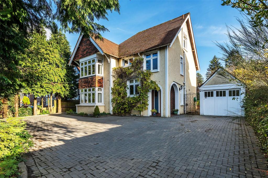 Deepdene Avenue, Dorking, Surrey, RH5 5 bed detached house - £1,150,000