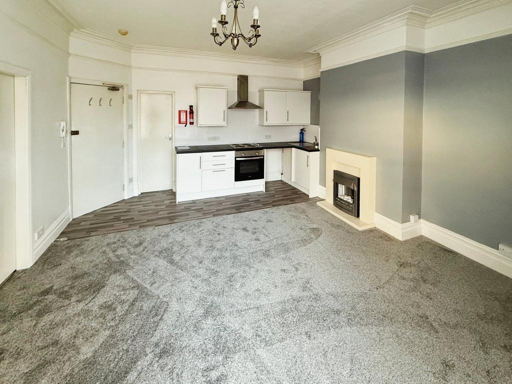 Horncliffe Road, Lancashire FY4 1 bed apartment - £450 pcm (£104 pw)