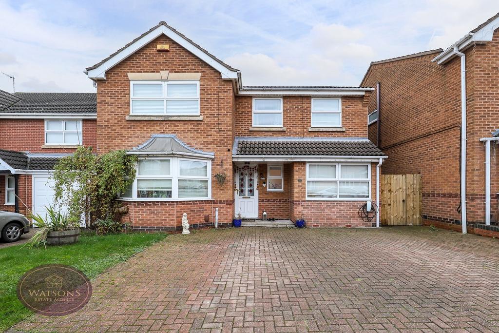 Hillingdon Avenue, Nuthall... 5 bed detached house - £450,000