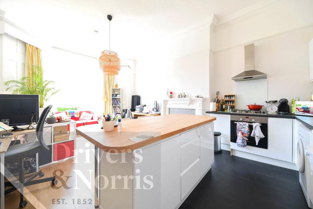 Alexandra Grove, North Finchley... 1 bed apartment to rent - £1,516 pcm ...
