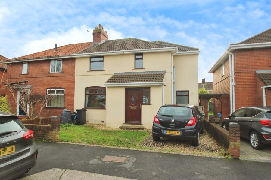 Frobisher Road, Bristol BS3 3 bed terraced house - £1,900 pcm (£438 pw)
