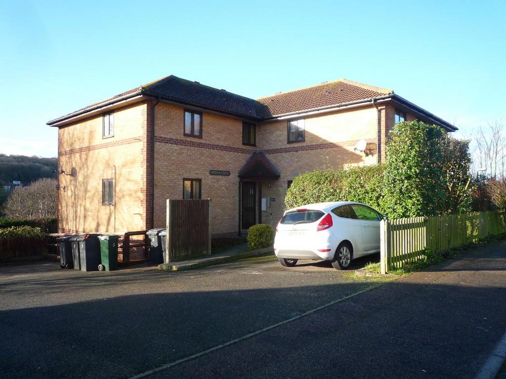 Maresfield Close Heron Lodge 1 Bed Flat 600 Pcm 138 Pw Maresfield Close Heron Lodge 1 Bed Flat 600 Pcm 138 Pw