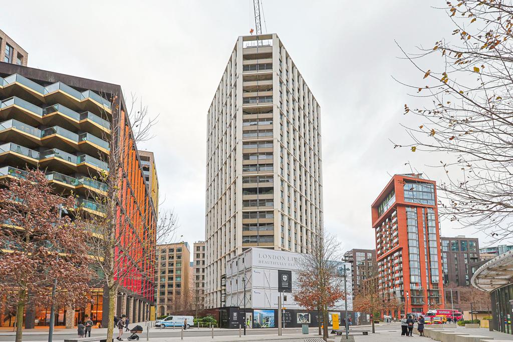 Ponton Road, Nine Elms, SW11 1 bed apartment - £795,000